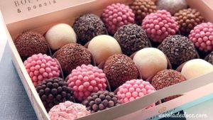 → Como Fazer Brigadeiro Rosa: 4 Receitas Diferentes!