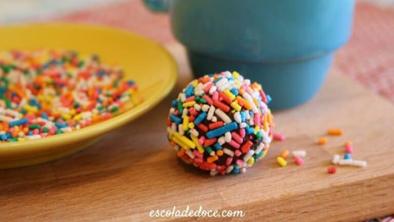 ⇒ Lista com 8 receitas de doces para festa infantil com fotos